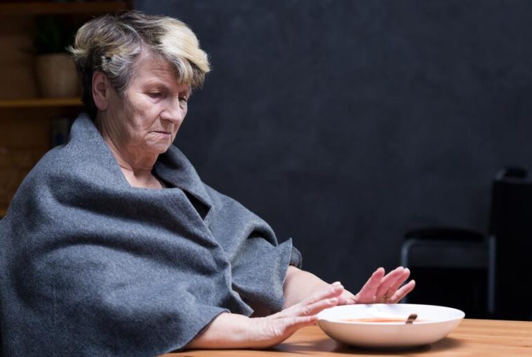 Why Seniors Refuse to Eat and How You Can Help | All Heart Homecare